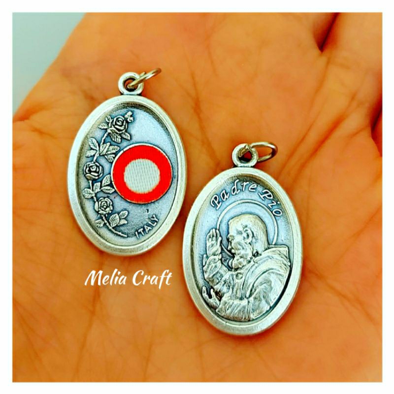 Relikui St Padre Pio Medal - St Padre Pio Relic Medal - Third Class ...
