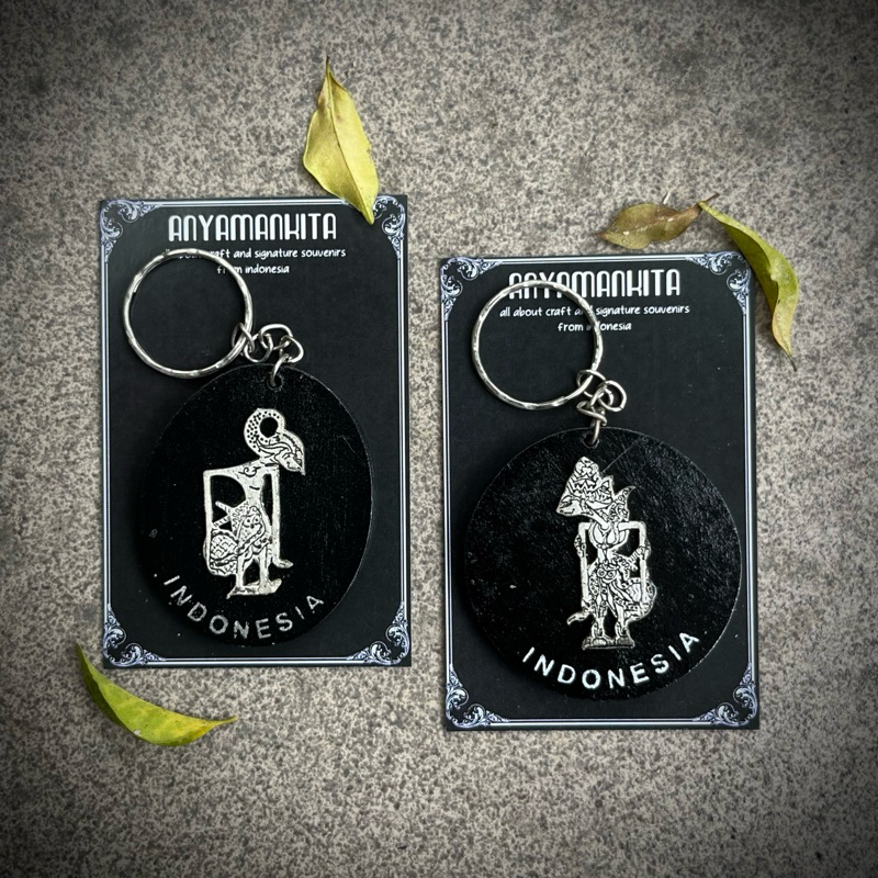 GANTUNGAN KAYU Silver Wooden Puppet Keychain / Souvenir typical Jogja ...