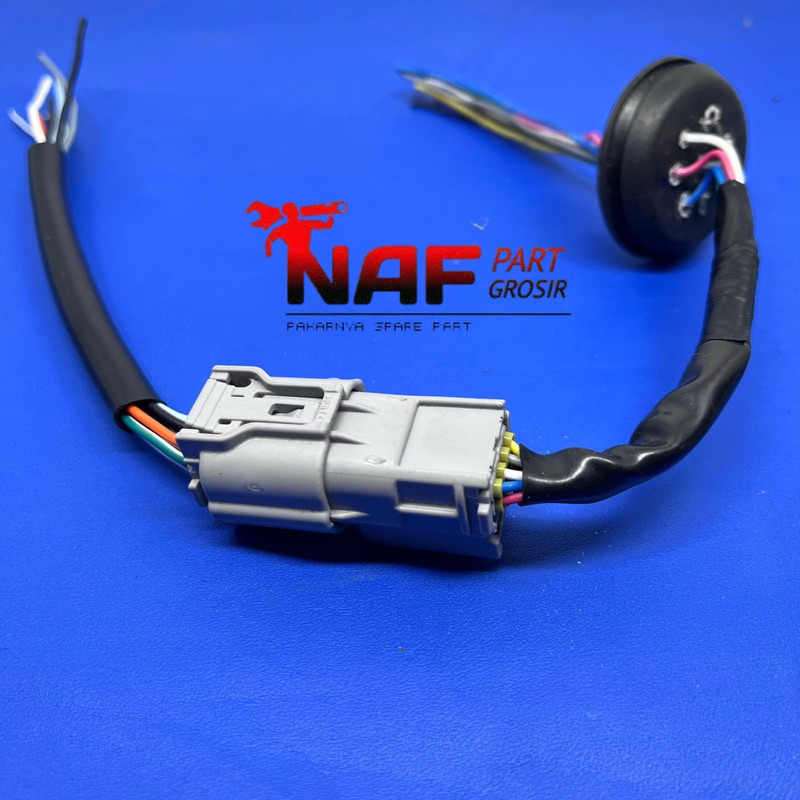 Yamaha NMAX TURBO PIN 8 WATAERPROOF HEADLIGHT SOCKET HEADLAMP SOCKET ...