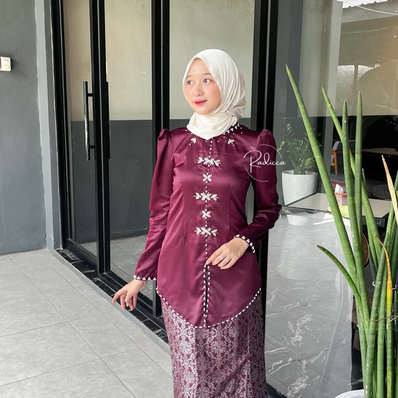 Alana One Set Baju Kurung Melayu Songket Skirt and Satin with Jumbo ...
