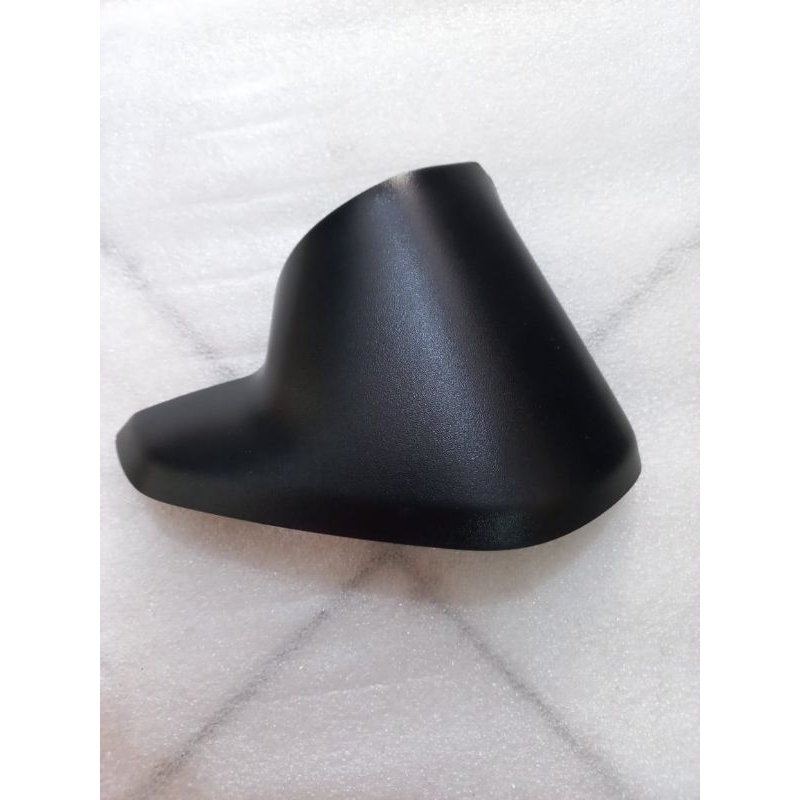 Close the rear view mirror of the Original XPANDER Cross ultimate ...