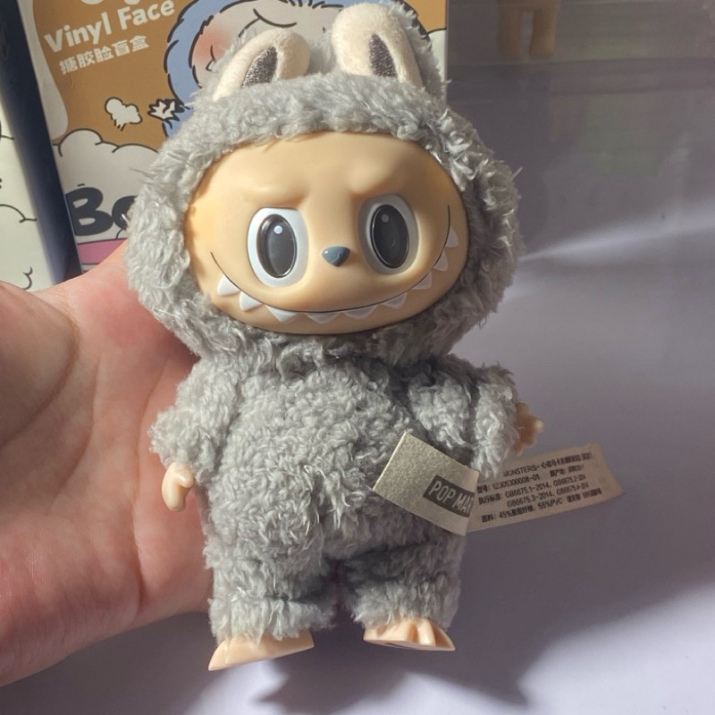 [PRELOVED Ori] LABUBU MACARON V1 SESAME BEAN UNSEALED | Shopee Philippines