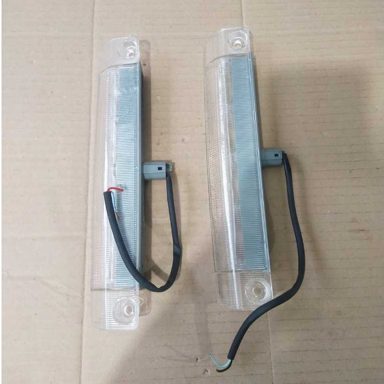 Innova Reborn 2016 Spoiler Lamp Up Top Brake Lamp Innova Reborn ...