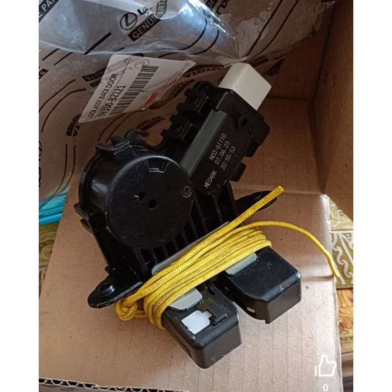 All new avanza xenia 2022 up FWD trunk Door lock original | Shopee ...