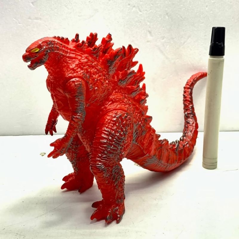 Figureburning godzilla toy vinyl material about 15 cm tall Good detail ...