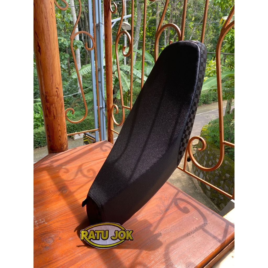 Motorcycle SEAT MODEL SLIM THIN MODEL VEGALAMA/FIZ R SANDING CHESS ...