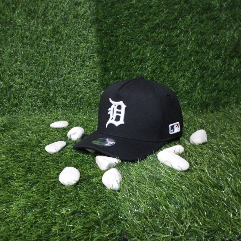 Unisex Baseball Cap D Logo White Black Full Tag MLB Premium Hat ...