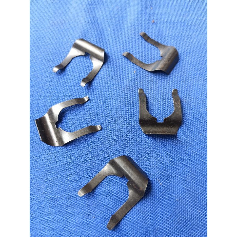 Spring lock key universal tank seat lock spi holder clamp | Shopee ...