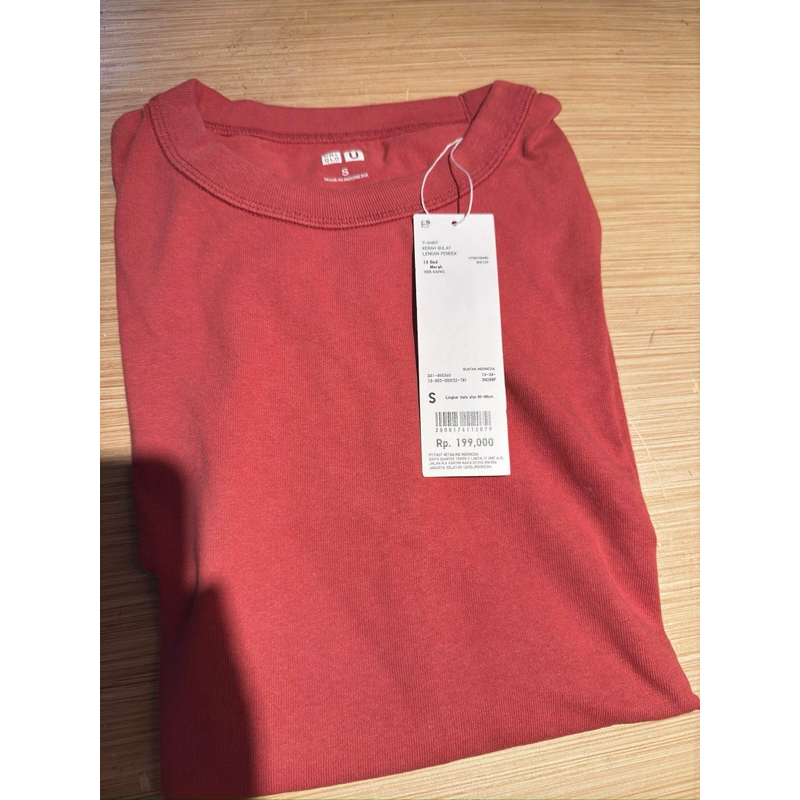MERAH Uniqlo Red T-shirts Plain T-shirts 100% Original New Mall ...