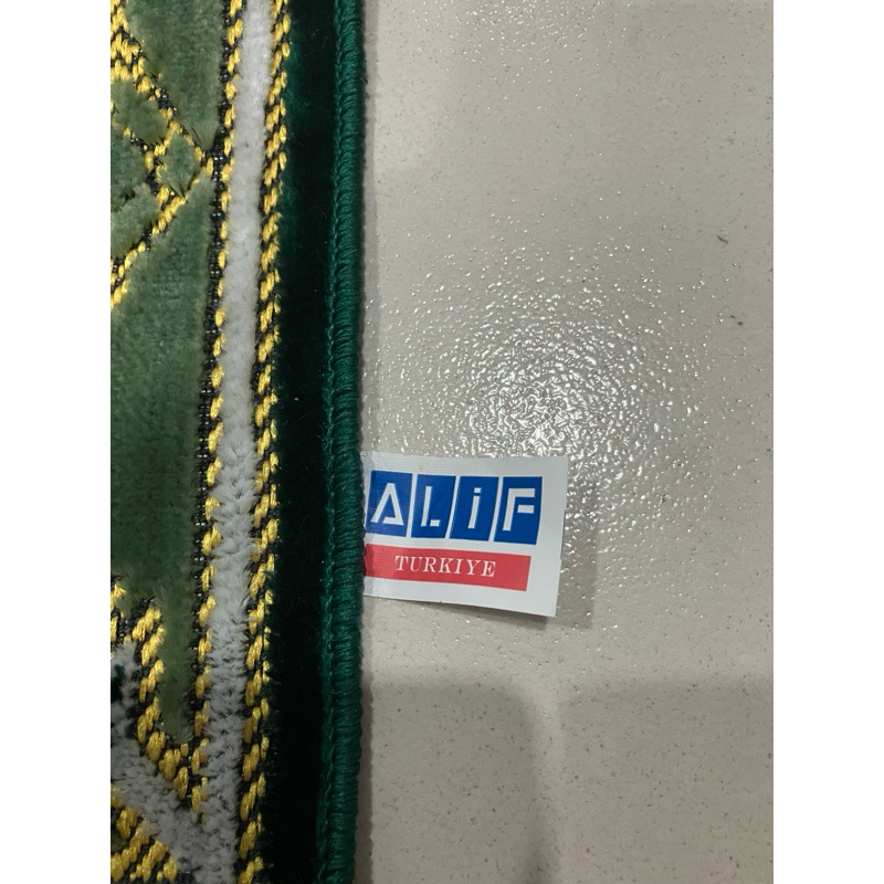 Alif brand children's prayer mat (made in Turkiye) measuring 56 cm x 33 ...