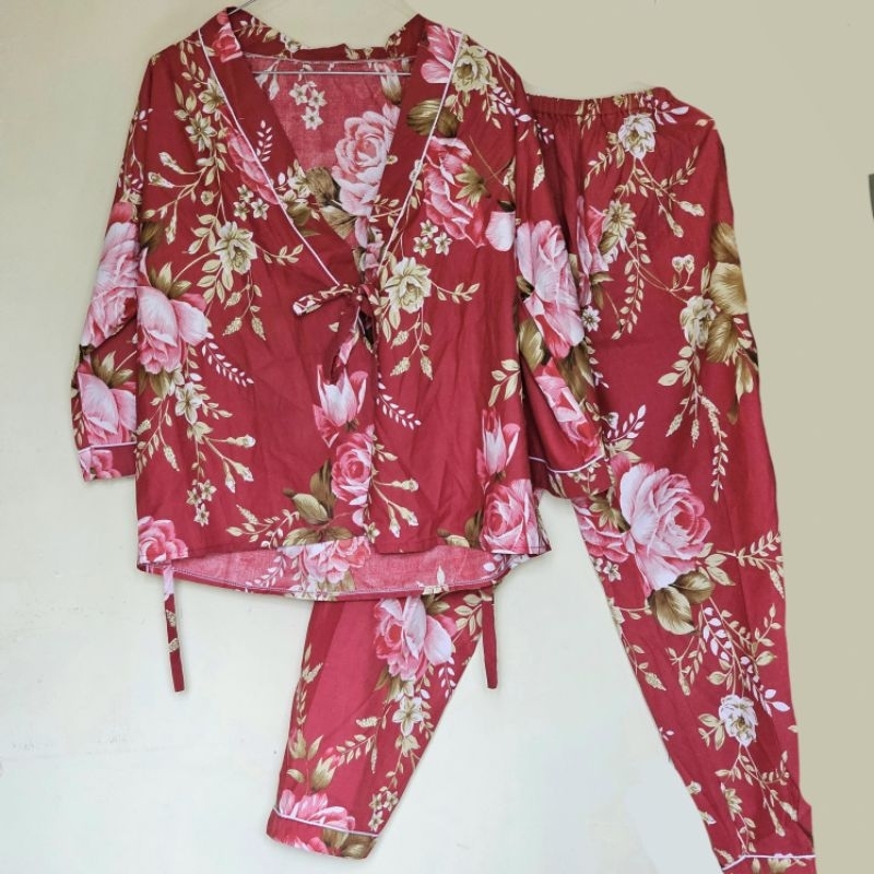 MERAH [preloved 1x wear] Women's Red Floral Kimono Pajamas | Sleepwear ...