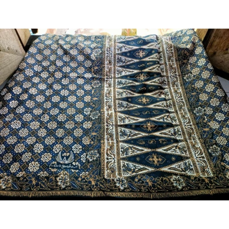 LAR GURDA Latest series, COLOR FISHERIES, Traditional Batik Sarongs ...