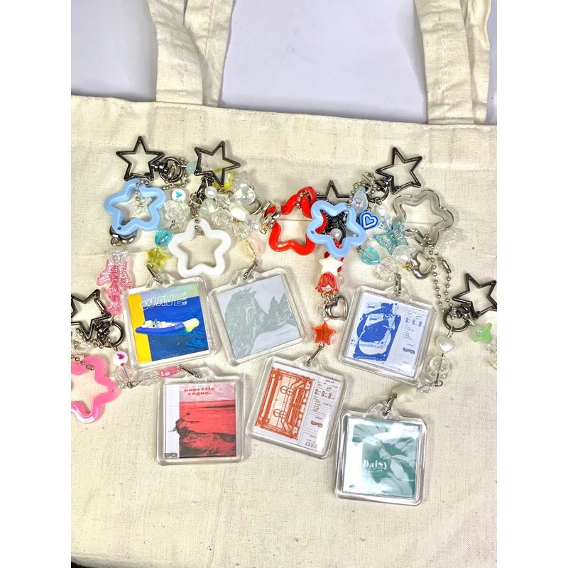 KEYCHAIN WAVE TO EARTH | Shopee Philippines