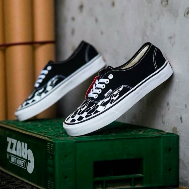 Vans Authentic Flame Black Whte Original | Shopee Philippines