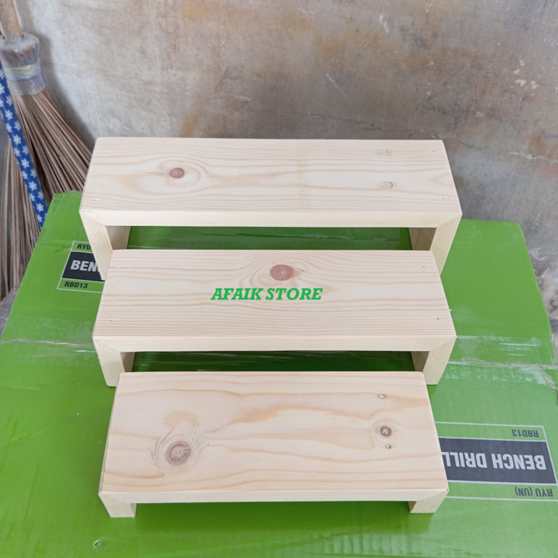 KAYU 3 Tier Wooden Mini Display Stand - Aesthetic & Sturdy Dutch Teak ...