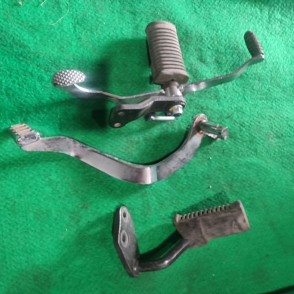 SUZUKI Original complete set of front step steps satria fuSUZUKI ...
