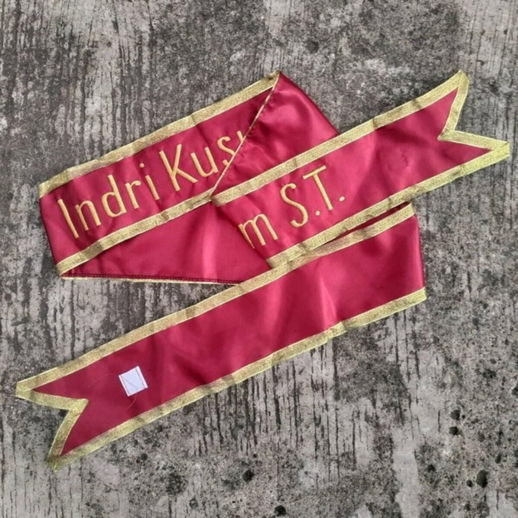 CrownHouse Satin Graduation Sash List Custom Gold Silver Ribbon with ...