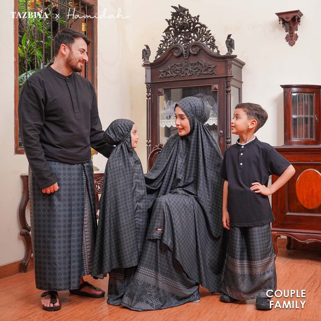Tazbiya X HAMIDAH ZUNAIRA 2IN1 TRAVEL MUKENA | Sarimbit Mukena Sarong ...