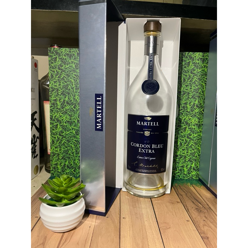 Empty bottles for display extra marble bottles for decoration and ...