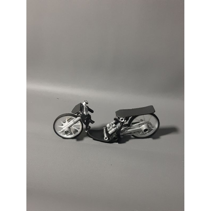 PUTIH HITAM PLAIN DRAG MOTORCYCLE MINIATURE BLACK AND WHITE VERSION ...