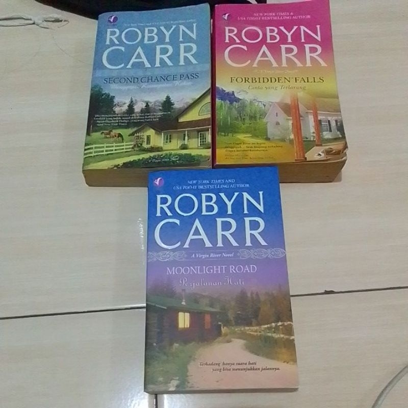 Original used Robyn Carr's mystery novel book translated by the romance ...