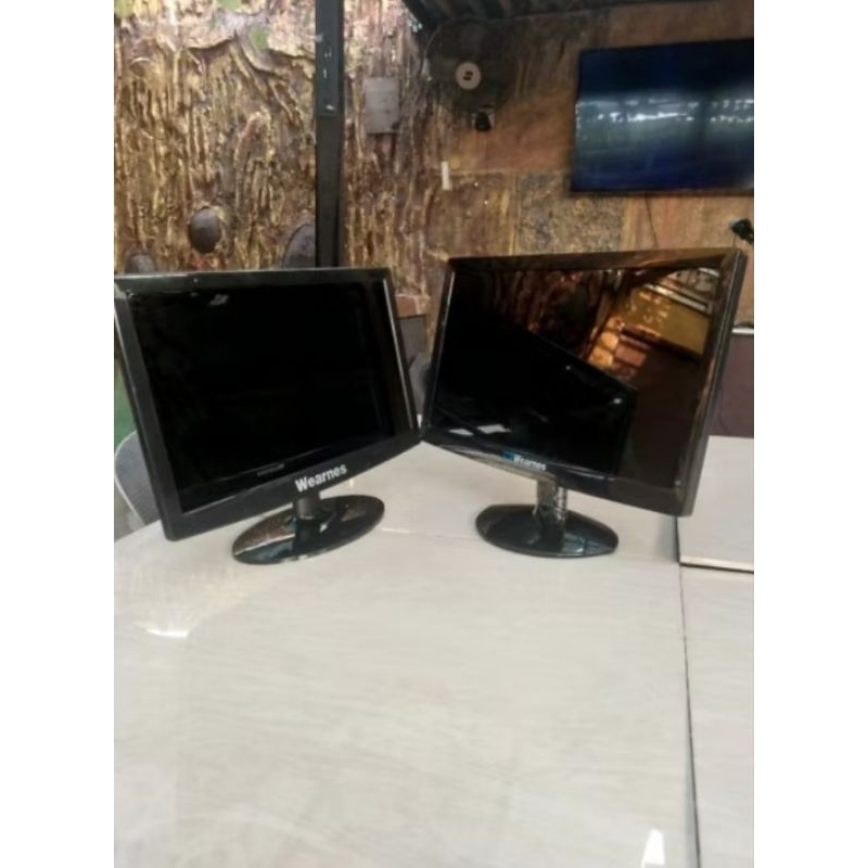 Super smooth 16 inch monitor | Shopee Philippines