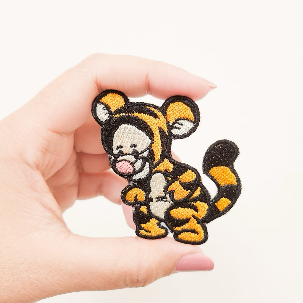 POOH EMBROIDERED PATCH / CHIBI TIGER EMBROIDERED BADGE / CARTOON IRON ...
