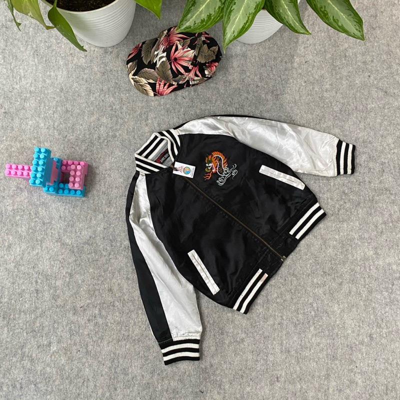 HITAM PUTIH Cool black and white dragon satin kids kacket | Shopee ...