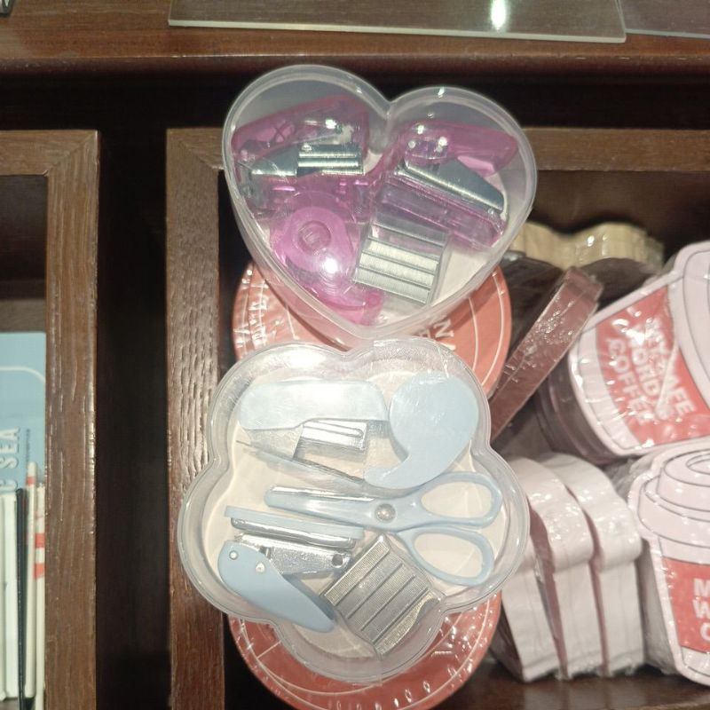 PERALATAN Typo Mini Office Stationary Kit Office Equipment Package ...