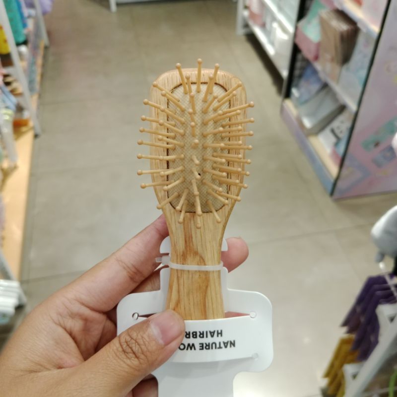 Miniso Mini Wooden Paddle Hairbrush (Mini Comb) | Shopee Philippines