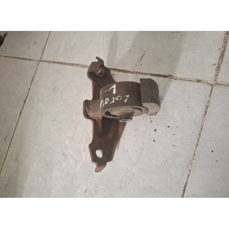 MESIN Engine mounting left engine mount for corolla se salon 2E 85-87 ...