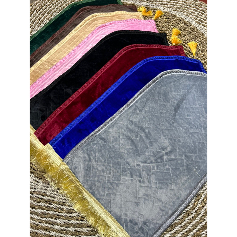 Mini prayer mat / aesthetic prayer mat made of velvet | Shopee Philippines