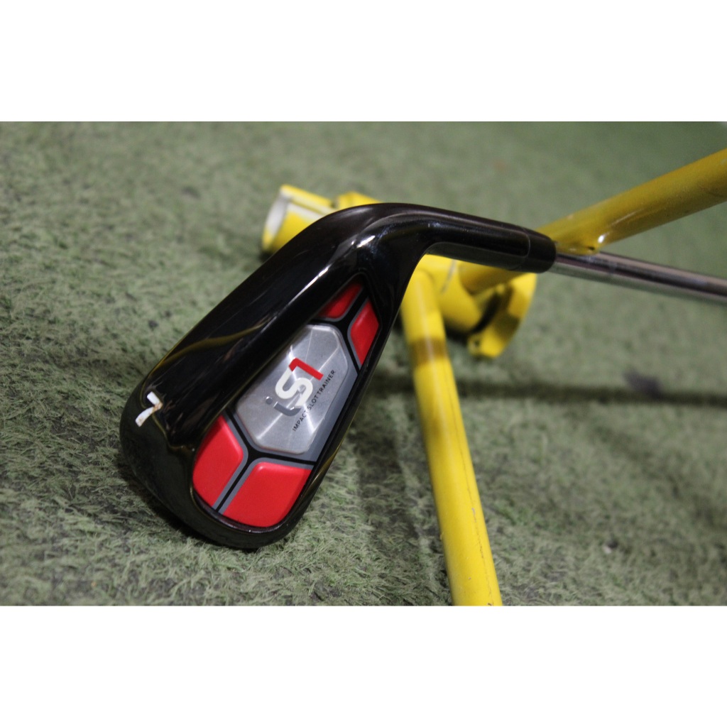 Stick Golf iron 7 iS7 USA Red | Quality Used Secondhand Golf Sticks ...