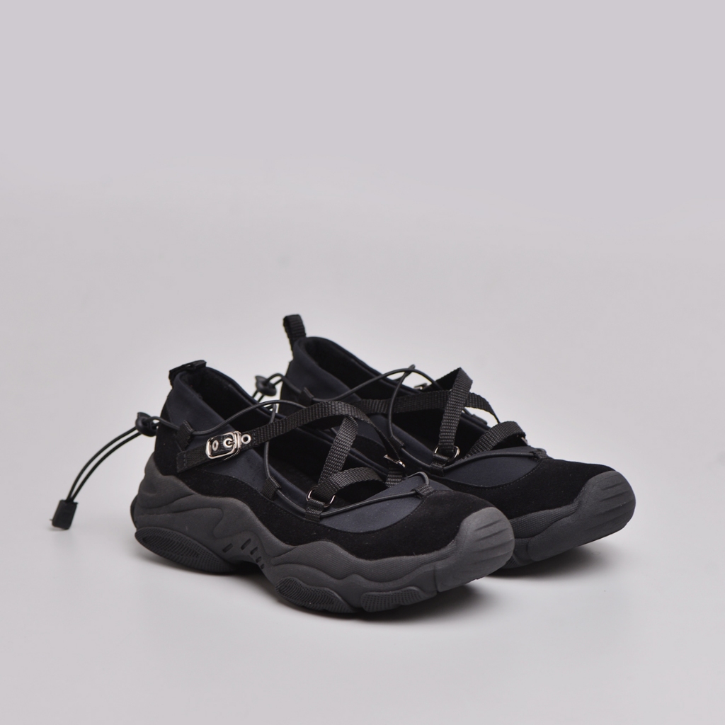 Adorableprojects - Zeeva Sneakers Black - Black Shoes | Shopee Philippines