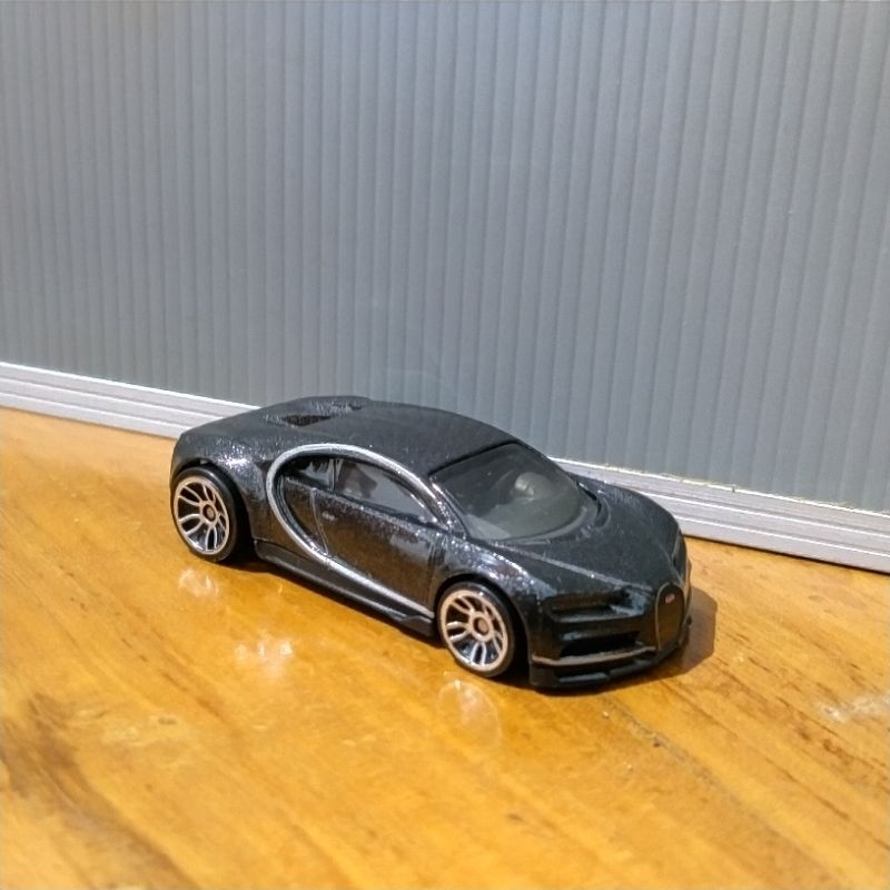 HITAM Hotwheels Bugatti Chiron black loose | Shopee Philippines