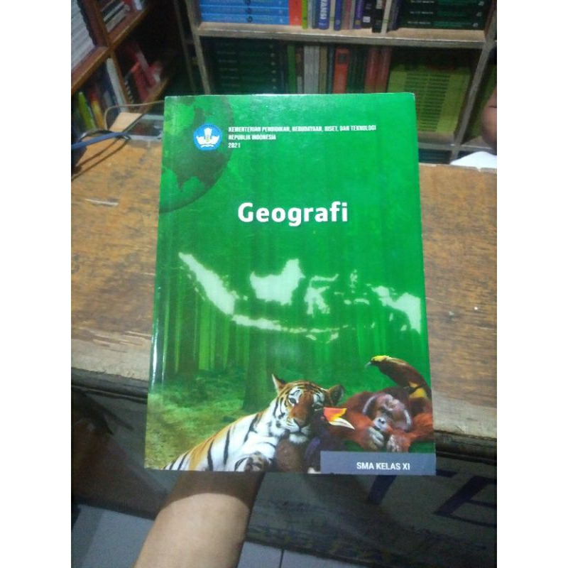 SMA/MA CLASS XI GEOGRAPHY Teacher Handbook The Most Complete Reference ...