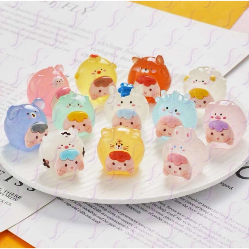Miniature Cute Shio Character Toy. The version has hands| Clay Resin ...