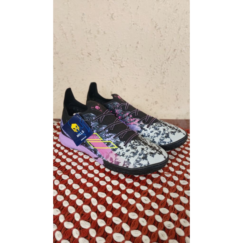 Mills Cyclops Speedfreak In size 39 | Shopee Philippines