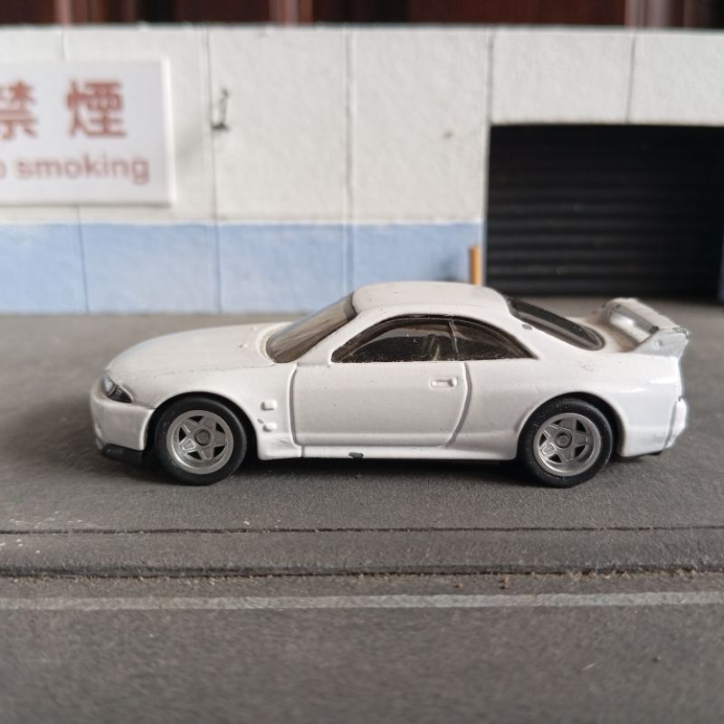 PUTIH Hot wheels hotwheels loose custom Nissan Skyline BNR33 R33 white ...