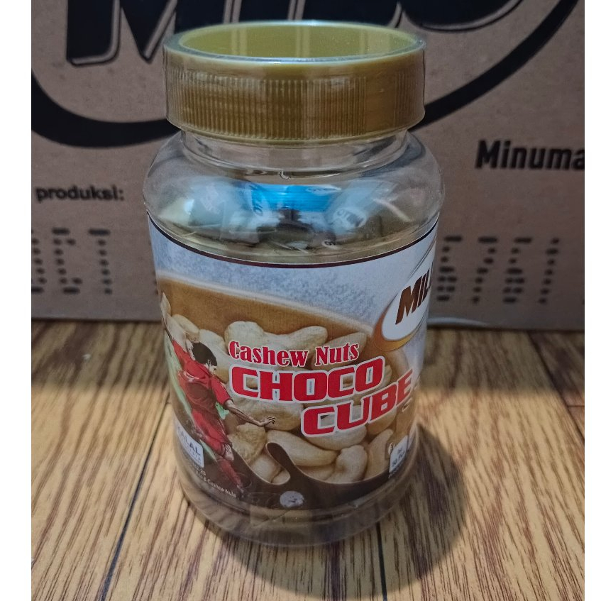 LOKAL Millo Cube Local Cashew Nuts/Cashew Nuts 1 Jar (Contains 50 Cubes ...