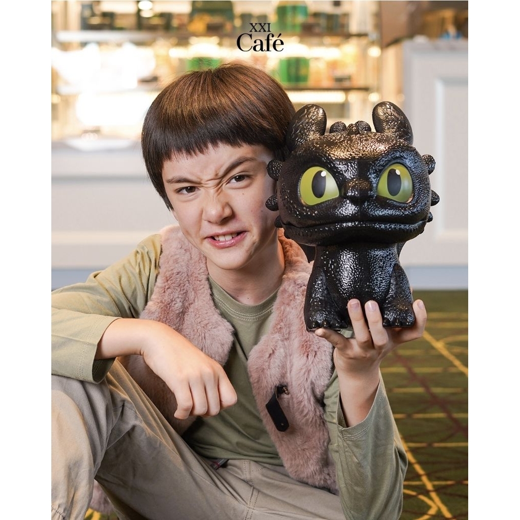 Popcorn Bucket How To Train Your Dragon Toothless Popcorn Bucket ...