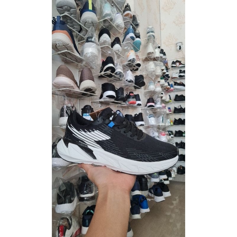 Diadora ZW shoes size 42 | Shopee Philippines