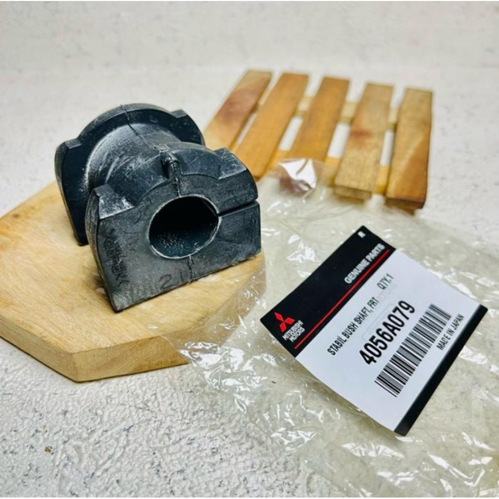 Original Front Stabilizer Rubber Mitsubishi Xpander Nissan All New ...
