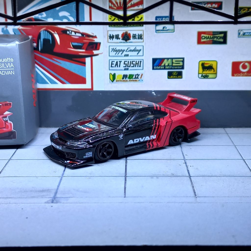 Mini GT 649 LB-Super Silhouette Nissan Silvia S15 Advan Unsealed ...