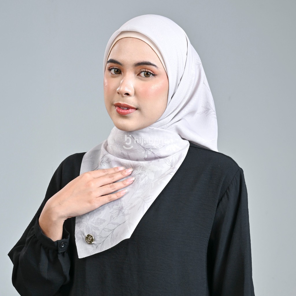 Hijaberies - Emily Digital Motif Floral Series 5 (Ivory) | Shopee ...