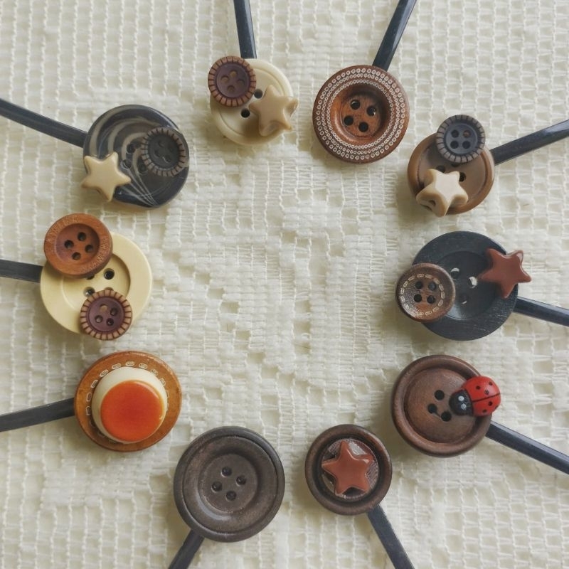 KAYU Button hairclips vol.2 | Wooden button hairpin | Vintage ...