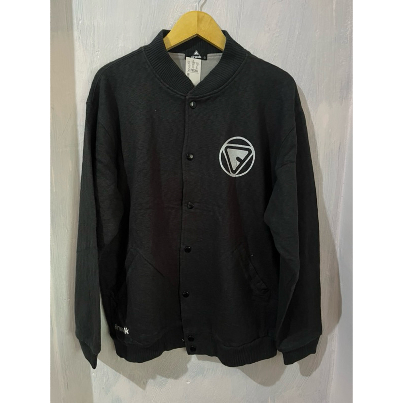 Air Walk Varsity Jacket | Shopee Philippines