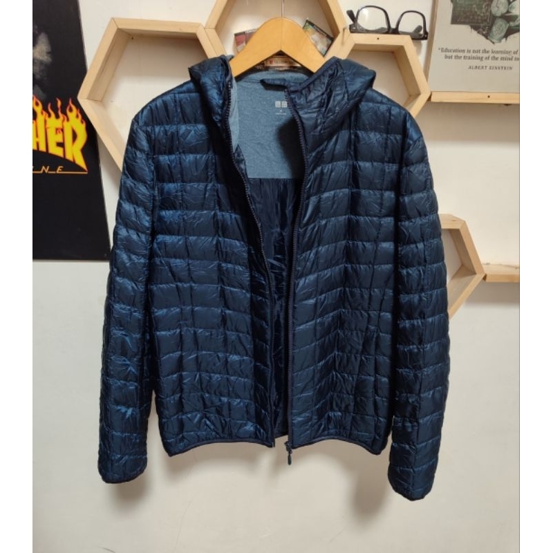 UNIQLO ULTRALIGHT JACKET ( LIKENEW ) | Shopee Philippines