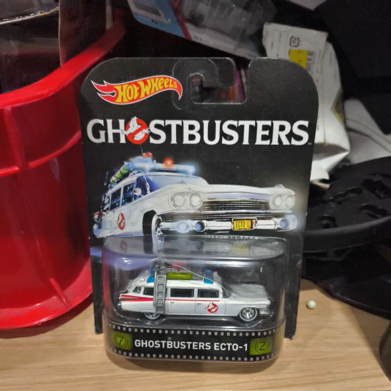 Hot wheels retro entertainment Ghostbusters Ghost Buster ecto 1 ...