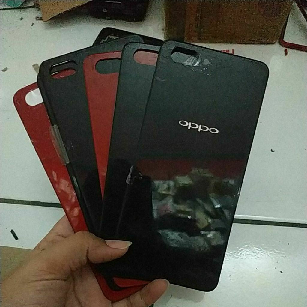 Backdoor without Bazel used Oppo A3s no camera glass | Shopee Philippines